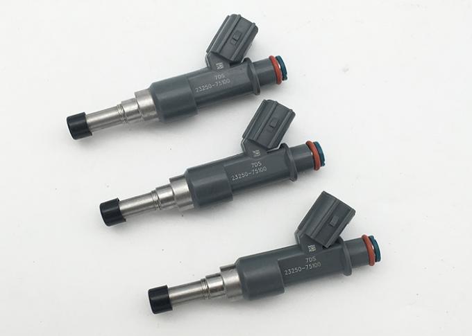 12 Holes Car Gasoline Fuel Injector 23250-75100 23209-79155 For / Hilux